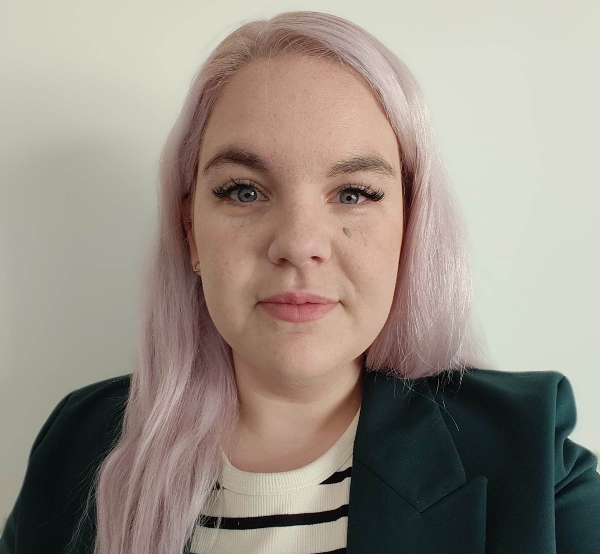 La Universidad Camilo José Cela premia a Alba Estévez por su TFM sobre ...